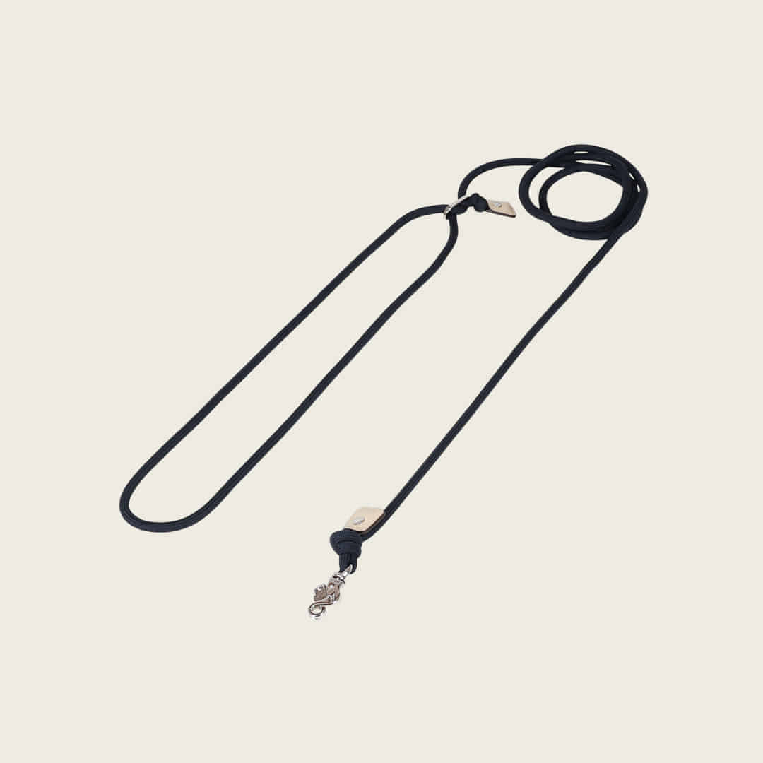 Essential Hands-Free Lead_NAVY – HOZI